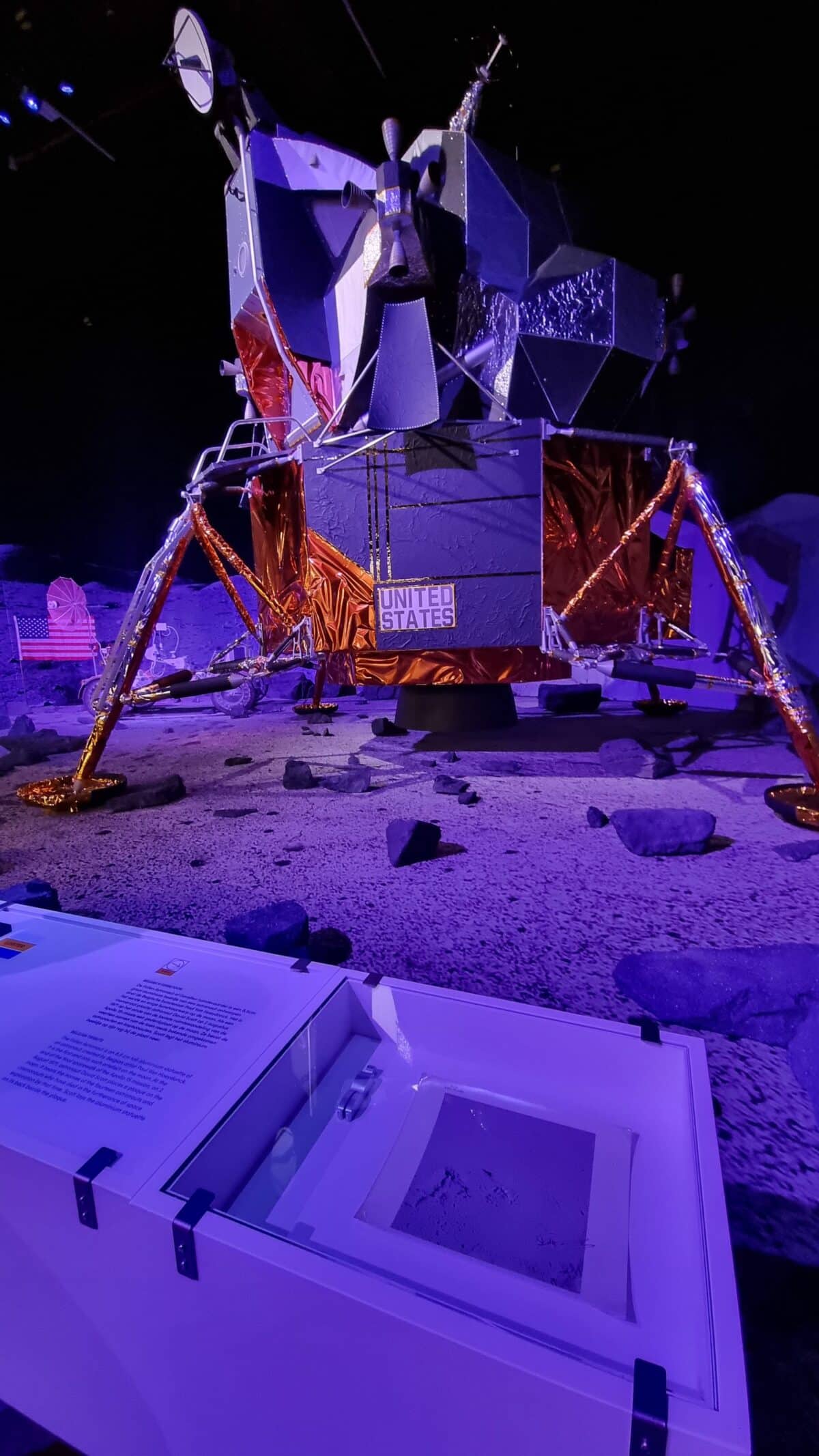 Belgische standbeeldje op de maan: Fallen Astronaut