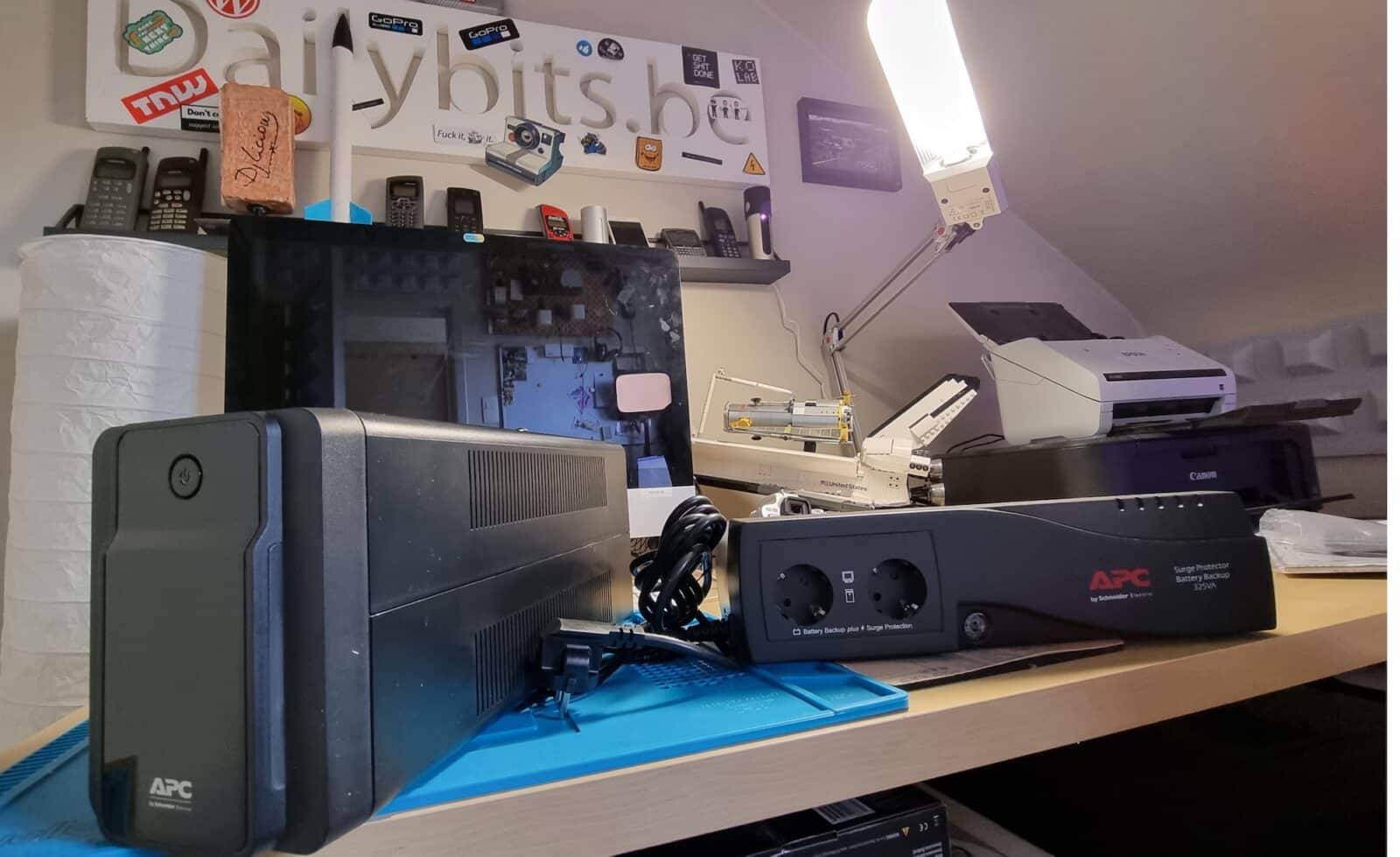 UPS voor in de serverkast / Synology NAS / Telenet modem